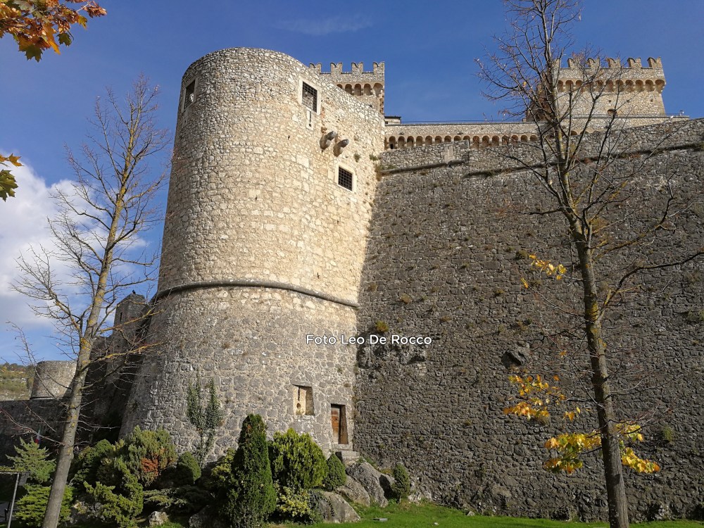 Celano, tra storia e leggenda. Covella, l’ultima contessa. – Abruzzo ...